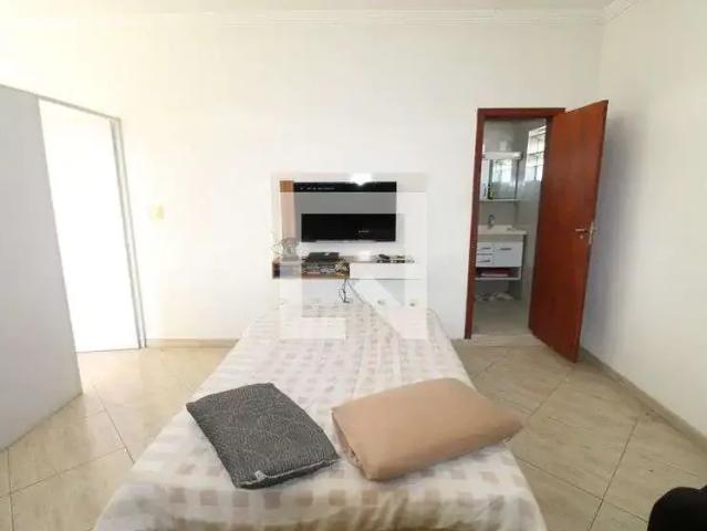 Casa / Sobrado para Locação em São José dos Campos/SP Jardim São Leopoldo 1 Quartos