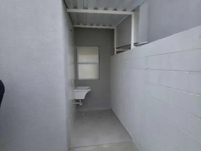 Casa / Sobrado para Locação em São José dos Campos/SP Jardim Santa Inês III 2 Quartos