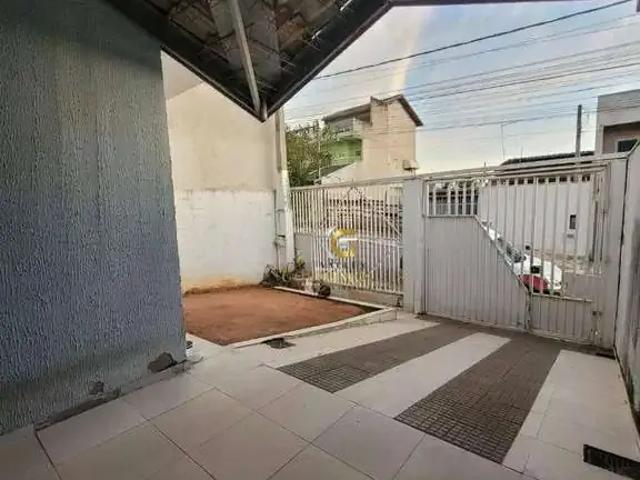 Casa / Sobrado para Locação em São José dos Campos/SP Jardim Santa Júlia 3 Quartos