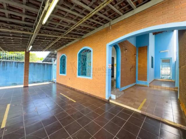 Casa / Sobrado para Locação em São José dos Campos/SP Jardim Satélite 4 Quartos