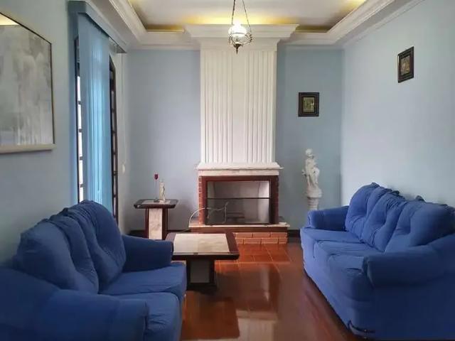 Casa / Sobrado para Locação em São José dos Campos/SP Jardim Satélite 4 Quartos