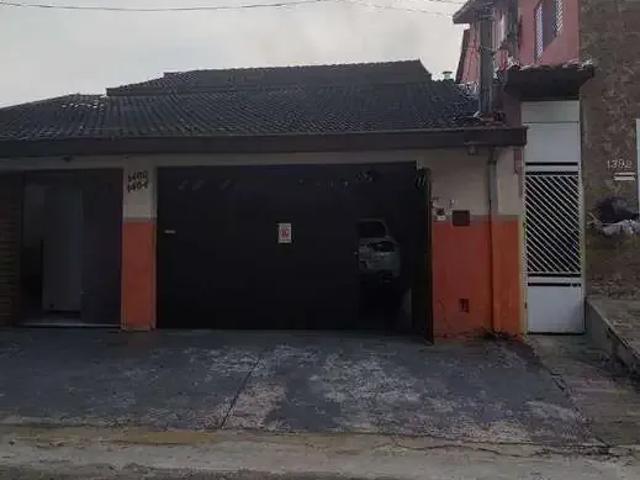 Casa / Sobrado para Locação em São José dos Campos/SP Jardim Satélite 6 Quartos