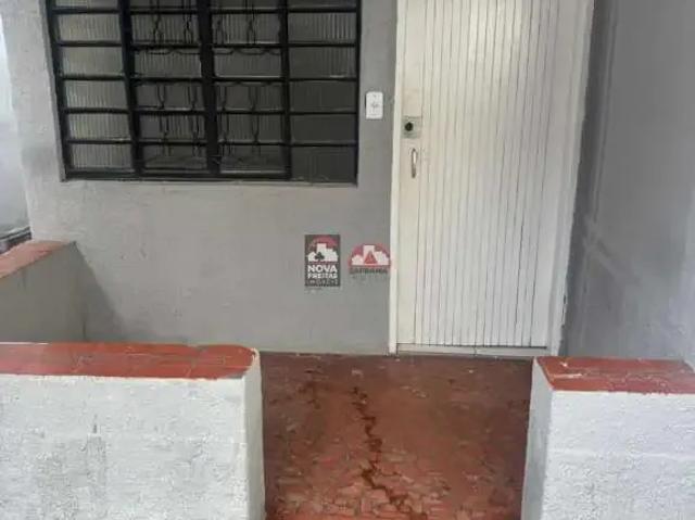 Casa / Sobrado para Locação em São José dos Campos/SP Jardim Satélite 2 Quartos