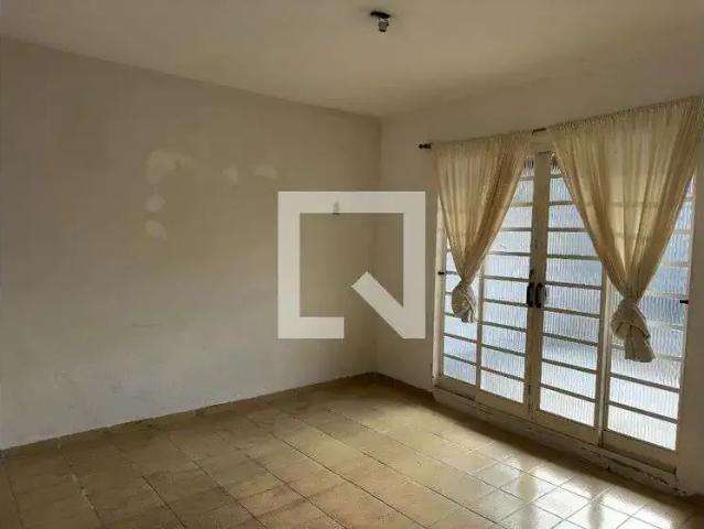 Casa / Sobrado para Locação em São José dos Campos/SP Jardim Satélite 2 Quartos