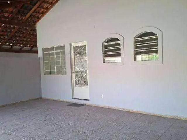 Casa / Sobrado para Locação em São José dos Campos/SP Jardim Satélite 3 Quartos