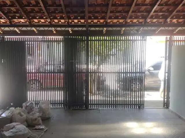 Casa / Sobrado para Locação em São José dos Campos/SP Jardim Satélite 3 Quartos