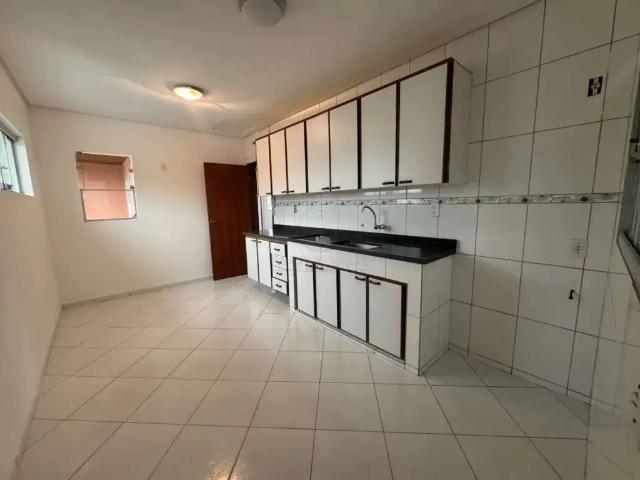 Casa / Sobrado para Locação em São José dos Campos/SP Jardim Satélite 3 Quartos