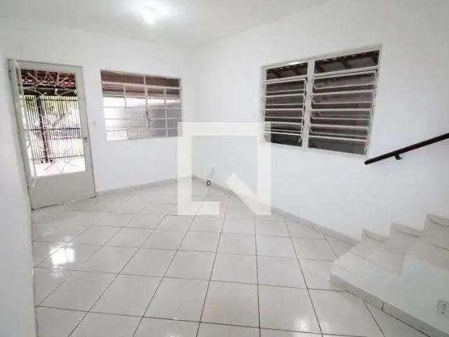 Casa / Sobrado para Locação em São José dos Campos/SP Jardim Satélite 3 Quartos