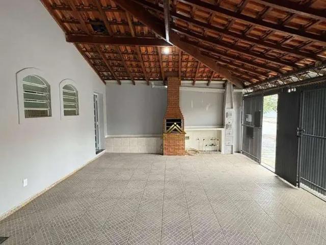 Casa / Sobrado para Locação em São José dos Campos/SP Jardim Satélite 3 Quartos