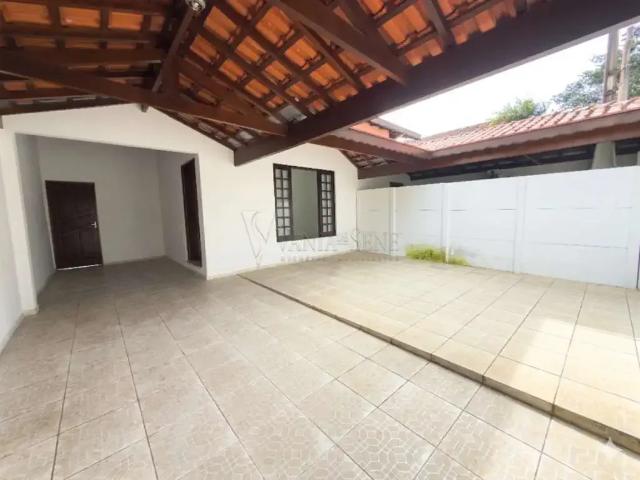 Casa / Sobrado para Locação em São José dos Campos/SP Jardim Satélite 3 Quartos