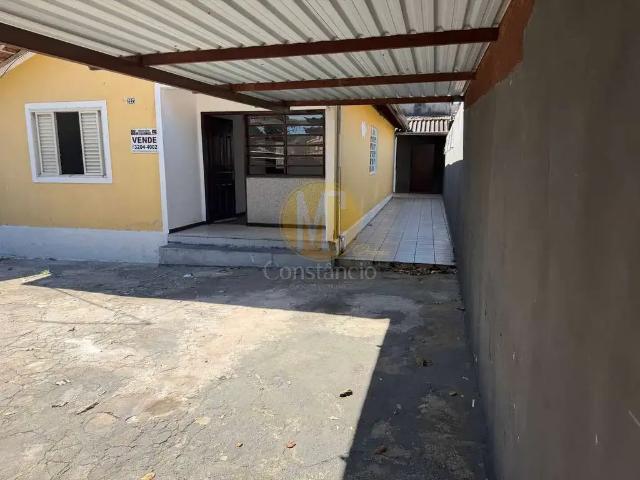 Casa / Sobrado para Locação em São José dos Campos/SP Jardim Satélite 3 Quartos