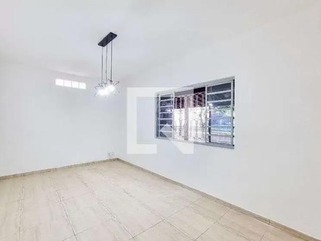Casa / Sobrado para Locação em São José dos Campos/SP Parque Industrial 2 Quartos