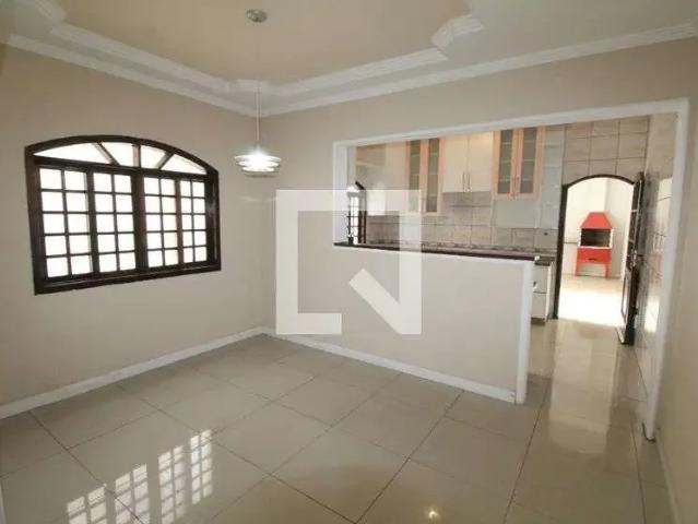 Casa / Sobrado para Locação em São José dos Campos/SP Vila Ester 3 Quartos