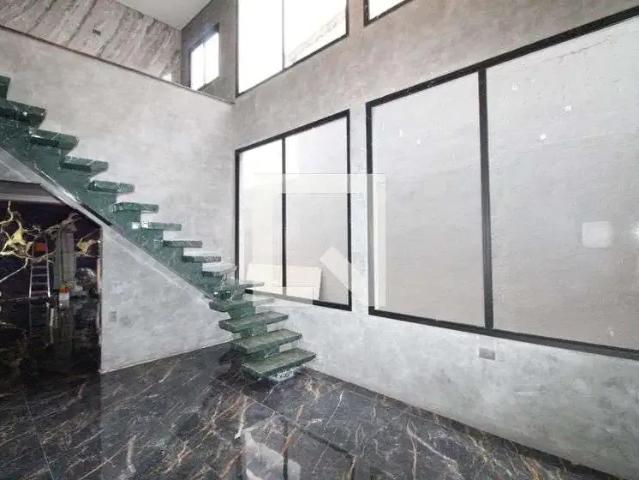 Casa / Sobrado para Locação em São José dos Campos/SP Vila Industrial 5 Quartos