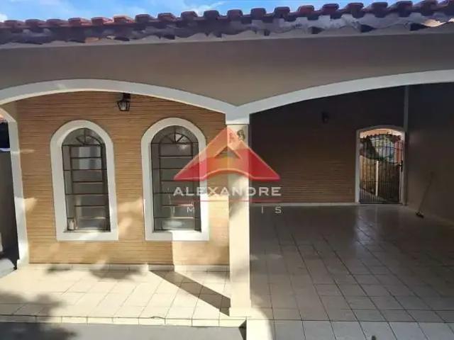 Casa / Sobrado para Locação em São José dos Campos/SP Vila Industrial 3 Quartos
