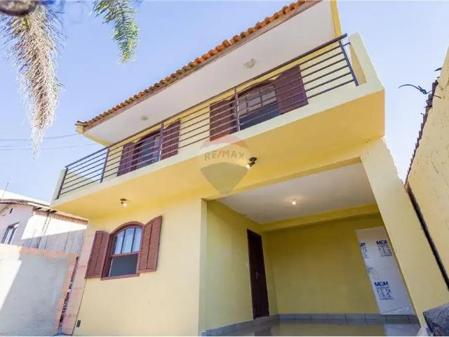 Casa / Sobrado para Locação em São José dos Pinhais/PR Águas Belas 3 Quartos