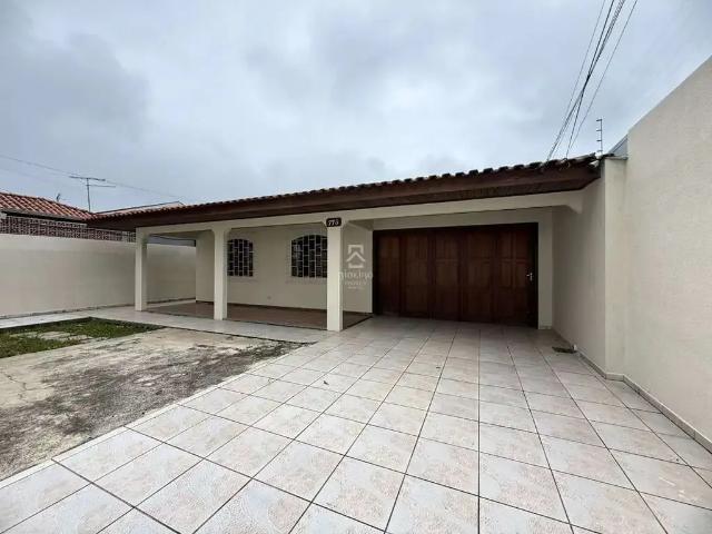 Casa / Sobrado para Locação em São José dos Pinhais/PR Afonso Pena 4 Quartos