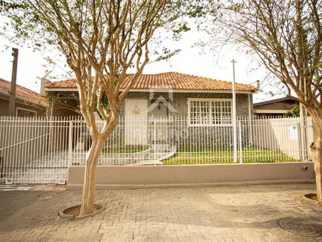 Casa / Sobrado para Locação em São José dos Pinhais/PR Afonso Pena 4 Quartos