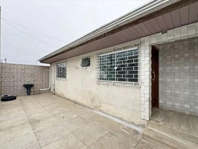 Casa / Sobrado para Locação em São José dos Pinhais/PR Colônia Rio Grande 3 Quartos