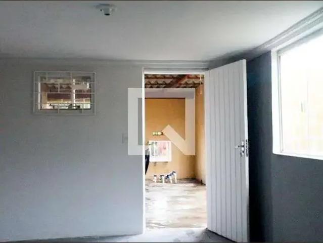 Casa / Sobrado para Locação em São José dos Pinhais/PR Parque da Fonte 1 Quartos