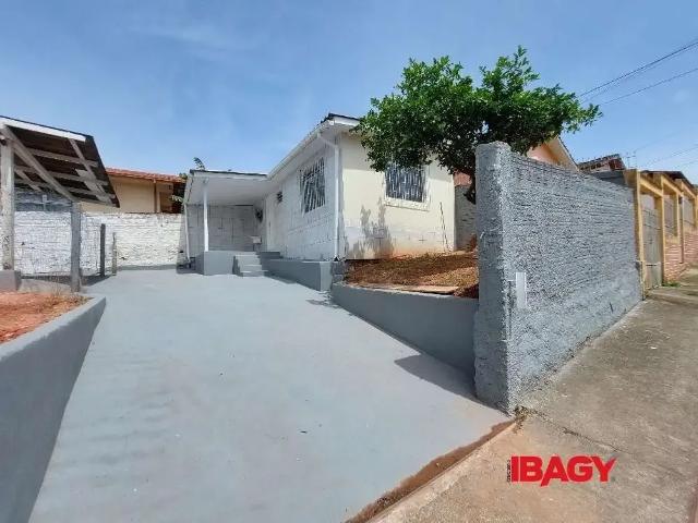 Casa / Sobrado para Locação em São José/SC Barreiros 1 Quartos