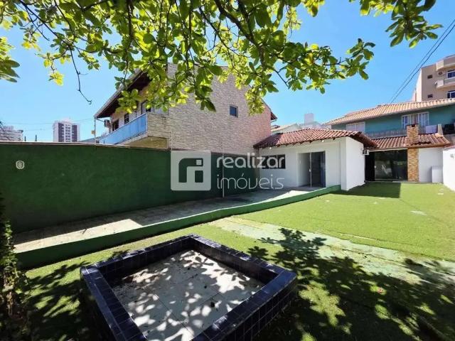 Casa / Sobrado para Locação em São José/SC Barreiros 4 Quartos