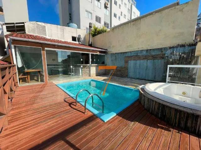 Casa / Sobrado para Locação em São José/SC Barreiros 4 Quartos