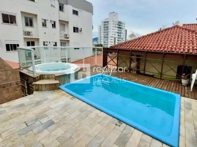 Casa / Sobrado para Locação em São José/SC Barreiros 5 Quartos