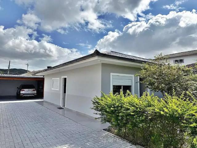 Casa / Sobrado para Locação em São José/SC Flor de Nápolis 2 Quartos