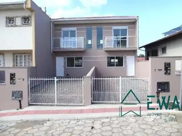 Casa / Sobrado para Locação em São José/SC Ipiranga 2 Quartos
