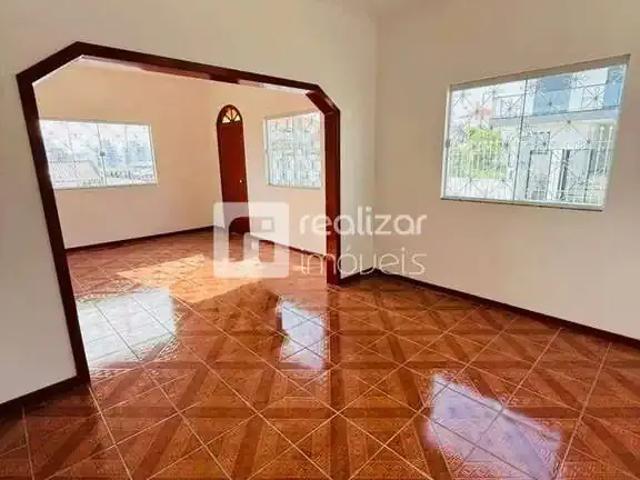 Casa / Sobrado para Locação em São José/SC Ipiranga 3 Quartos
