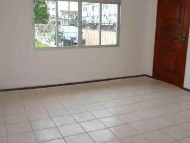 Casa / Sobrado para Locação em São José/SC Ipiranga 3 Quartos