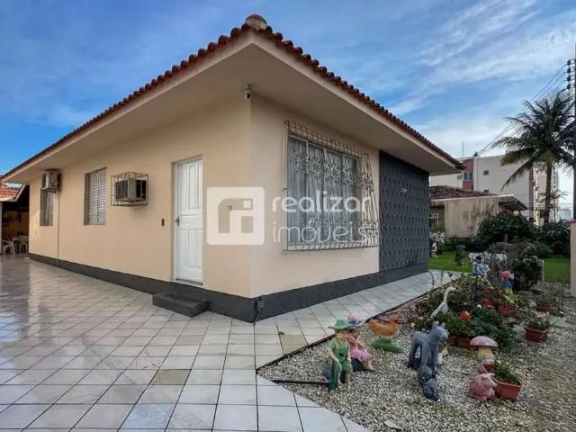 Casa / Sobrado para Locação em São José/SC Kobrasol 3 Quartos