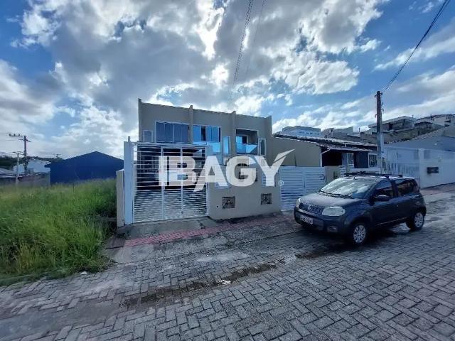 Casa / Sobrado para Locação em São José/SC Sertão do Maruim 2 Quartos