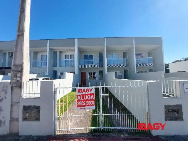 Casa / Sobrado para Locação em São José/SC Sertão do Maruim 2 Quartos