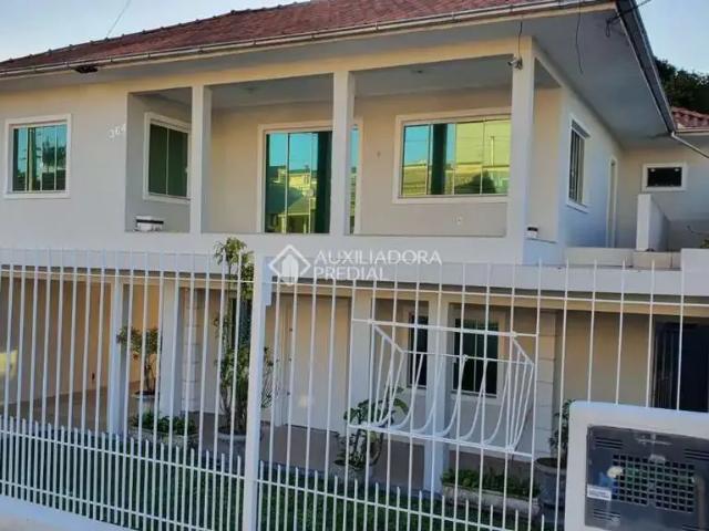Casa / Sobrado para Locação em São José/SC Serraria 4 Quartos