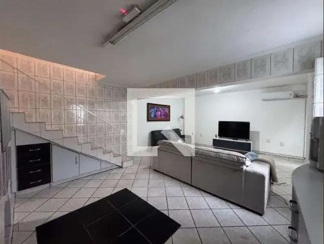 Casa / Sobrado para Locação em São Leopoldo/RS Centro 2 Quartos