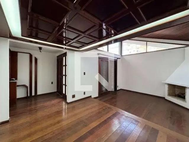 Casa / Sobrado para Locação em São Leopoldo/RS Centro 4 Quartos