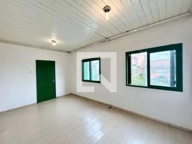 Casa / Sobrado para Locação em São Leopoldo/RS Fião 2 Quartos