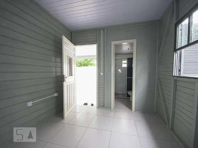 Casa / Sobrado para Locação em São Leopoldo/RS Santos Dumont 8 Quartos