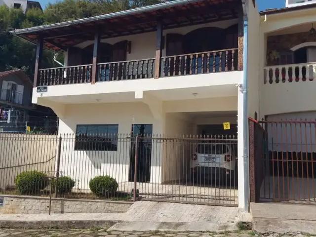 Casa / Sobrado para Locação em São Lourenço/MG Parque Olímpico 2 Quartos