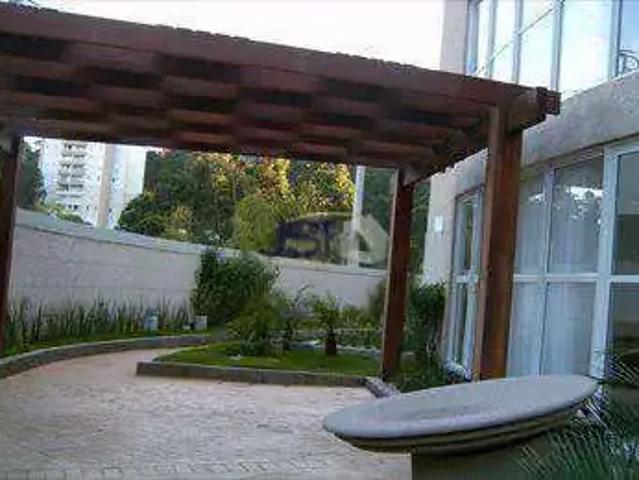 Casa / Sobrado para Locação em São Paulo/SP Conjunto Residencial Morumbi 3 Quartos