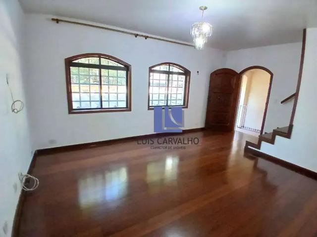 Casa / Sobrado para Locação em São Paulo/SP Caxingui 3 Quartos