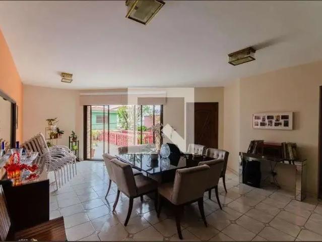 Casa / Sobrado para Locação em São Paulo/SP Cambuci 4 Quartos