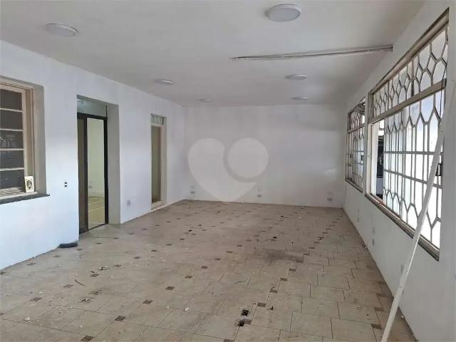 Casa / Sobrado para Locação em São Paulo/SP Cambuci 4 Quartos