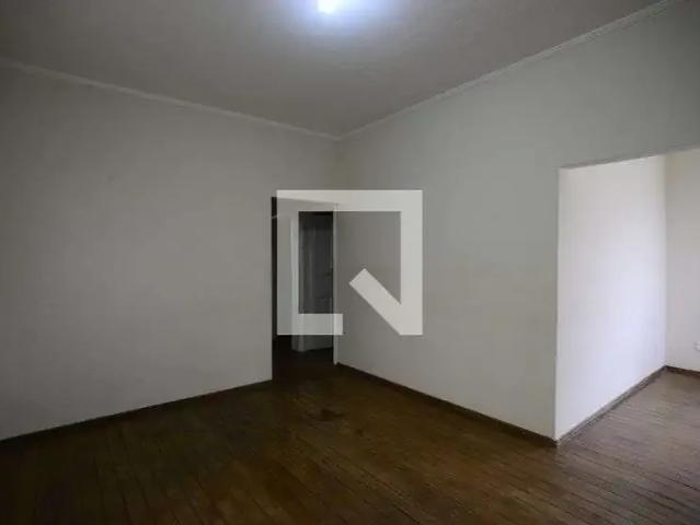 Casa / Sobrado para Locação em São Paulo/SP Cambuci 2 Quartos