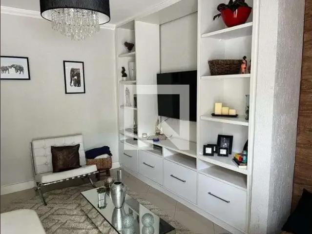 Casa / Sobrado para Locação em São Paulo/SP Cambuci 3 Quartos