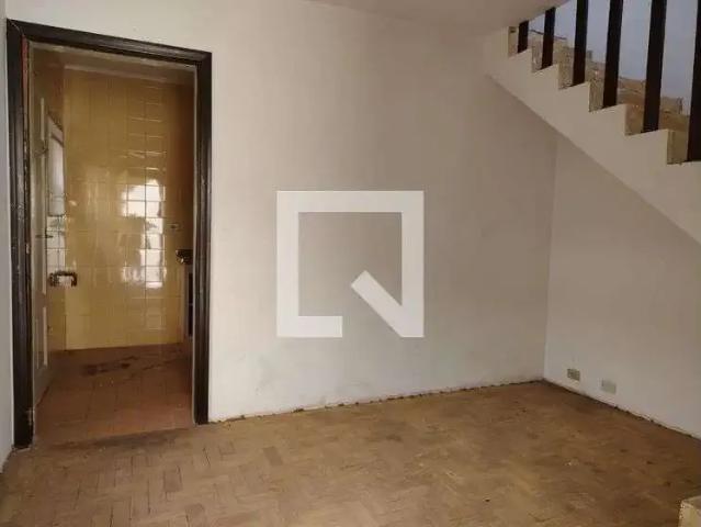 Casa / Sobrado para Locação em São Paulo/SP Cambuci 3 Quartos