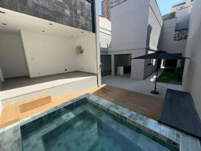 Casa / Sobrado para Locação em São Paulo/SP Campo Belo 5 Quartos