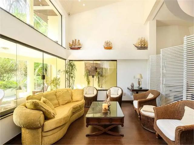 Casa / Sobrado para Locação em São Paulo/SP Campo Belo 5 Quartos